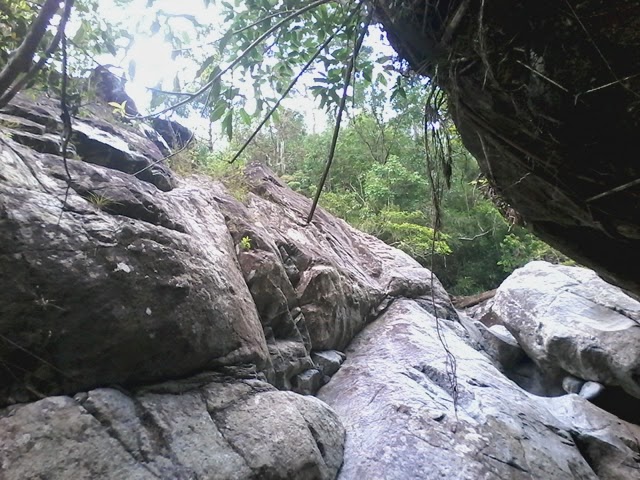 Bouldering the Rocky Falls of Oriod River | 1 Nation, 1 Lifetime, 7k107 ...